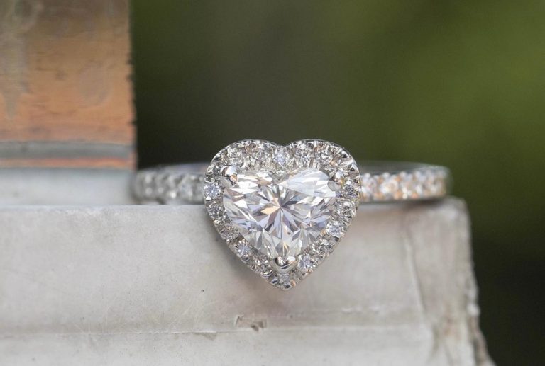 How To Clean Platinum Ring Effortlessly At Home - Repair Made Simple